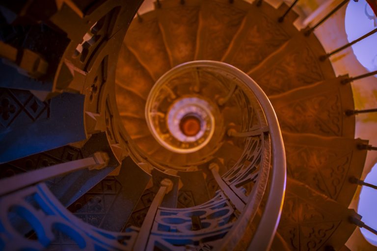 The Truth behind the Loretto Chapel Staircase | Sandoff